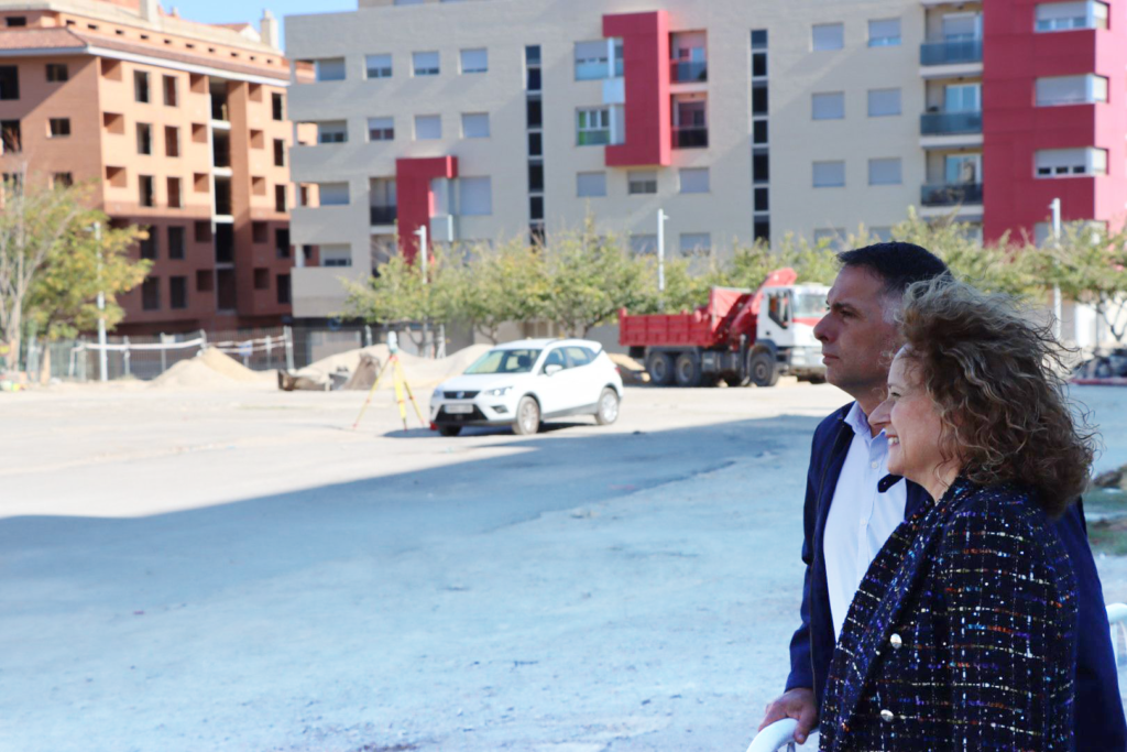 Torrent adecúa el aparcamiento de l’Hort de Trénor que contará con 183 ...