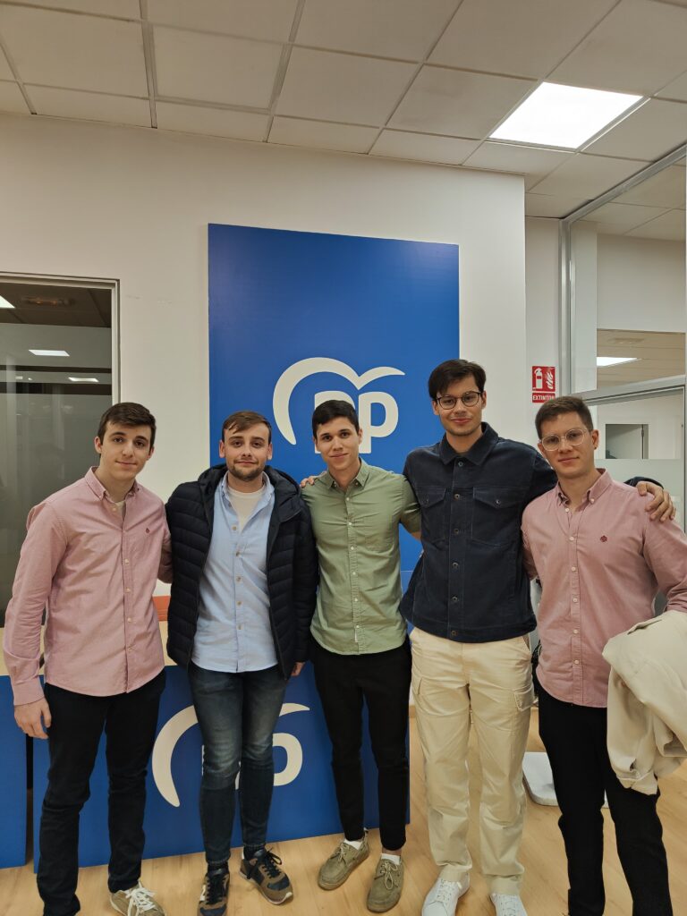 El torrentino Daniel Novoa, Secretario de NNGG en l’Horta Sud | TORRENT ...